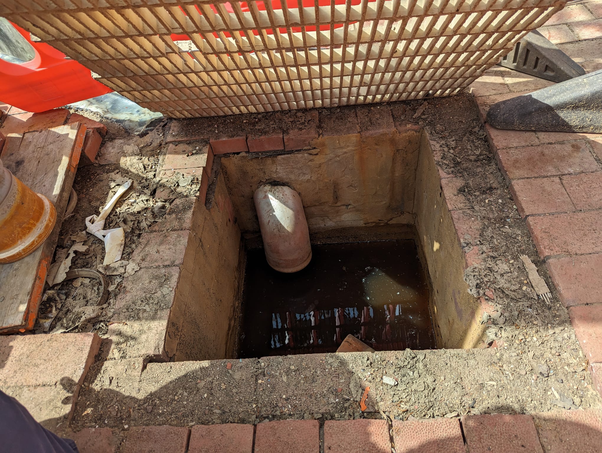 Bund Lining - Echo Square